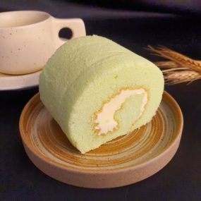 Pandan Swiss Roll - Baketime | All Time Favourite